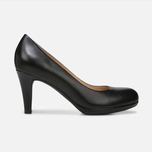 Naturalizer | Shoes | Nib Michelle Pump Size 8w In Black Leather By ...